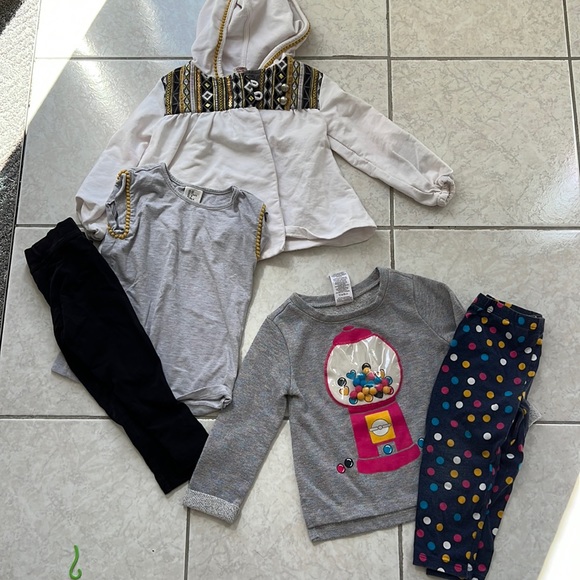 Max Studio | Matching Sets | 5 Piece Girls 2t Outfits Bundle | Poshmark